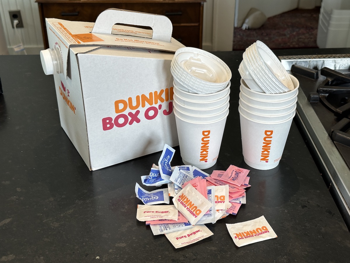 Dunkin Box Of Joe What You Get With This Coffee Traveler Box with